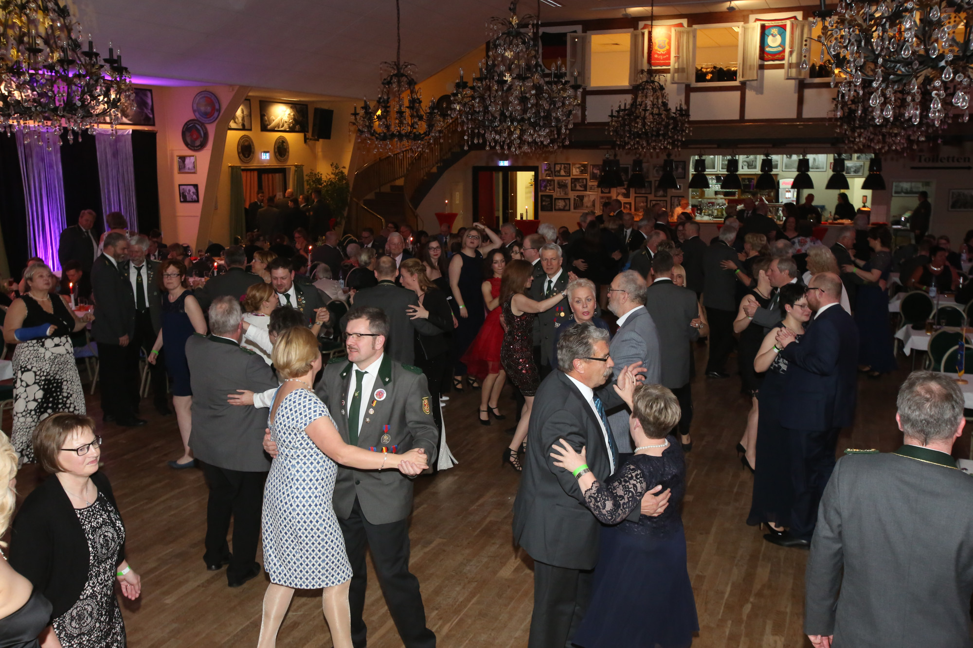 Vorverkauf gestartet: Frühlingsball des BSK findet nach drei Jahren ...